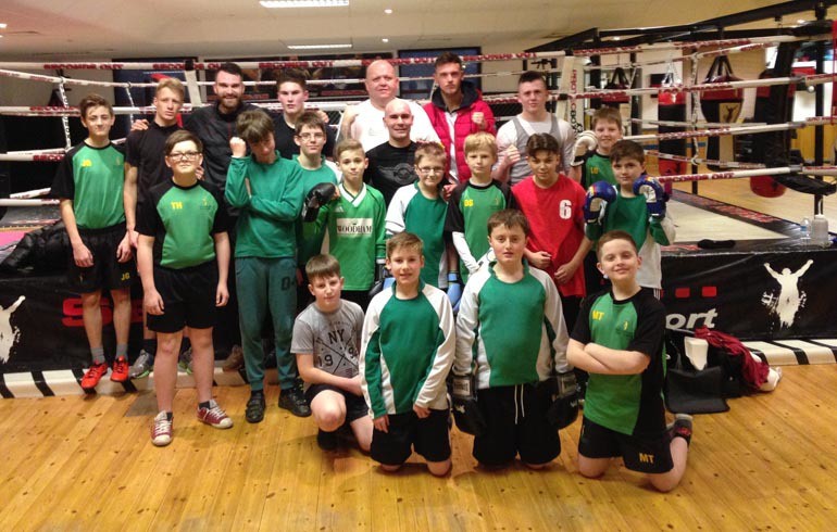 Students get a lesson in professional boxing - Aycliffe Today Aycliffe ...